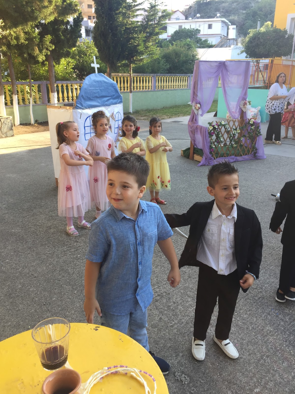 2ο νηπιαγωγείο καλυθιών ρόδος: Καλοκαιρινή γιορτή "Ρωμαίος και Ιουλιέτα ...