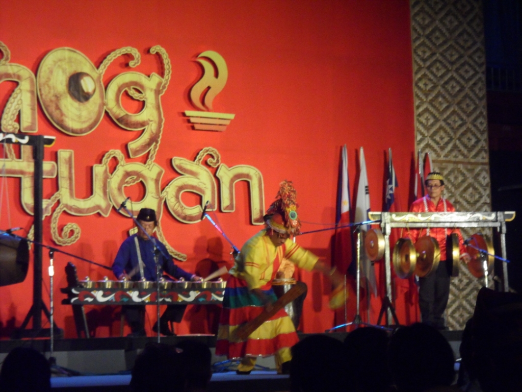 PIA9 Photo Releases: Performers from Teduray Agong of Maguindanao ...