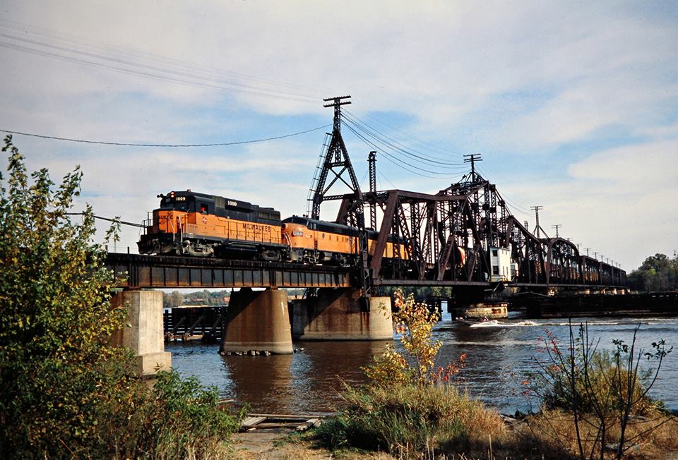 Industrial History: CP/ICE/Milw Bridge over Mississippi River at Sabula, IA