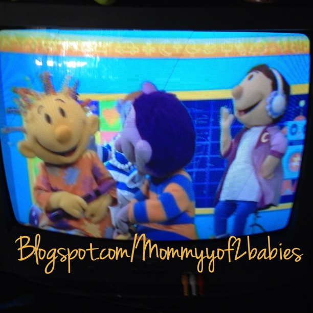 Gearing Up for Baby Giveaway Hop Shushybye Baby Box Set Giveaway ...