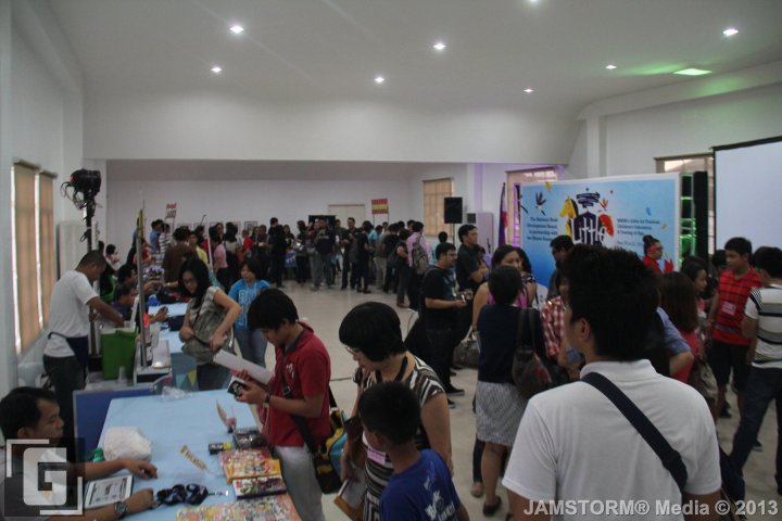 GeekMatic!: Sights & Highlights: Mini-Komikon Night!