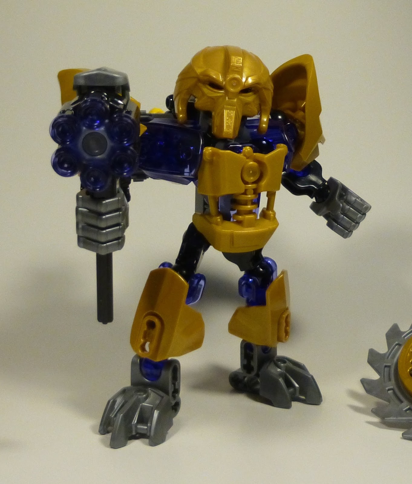 Invader39: Mask Maker Makuta