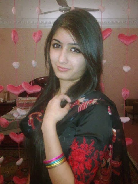 Lahore Beautiful Girls Collection Online Free
