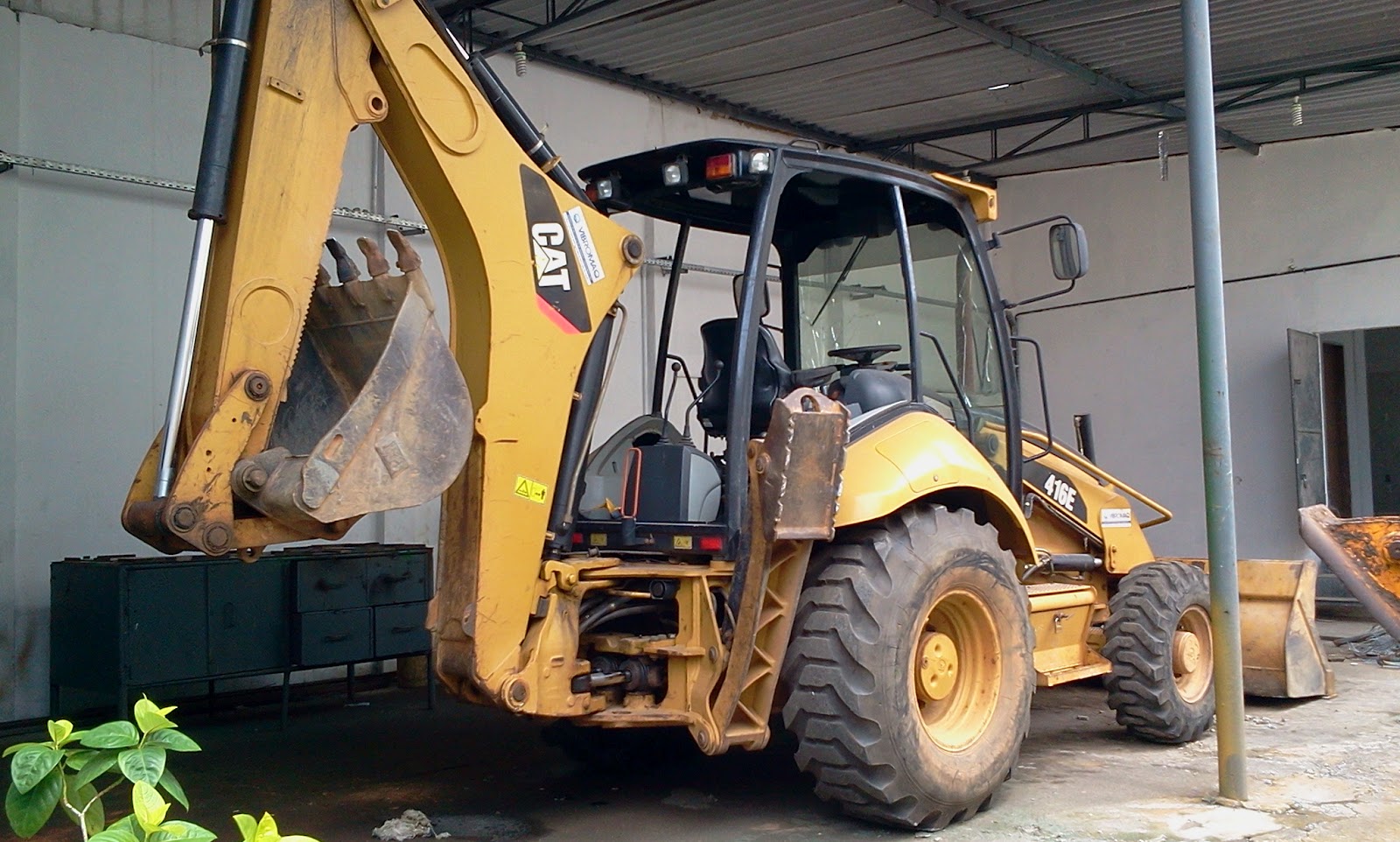 Multi Máquinas: Retro 416E 4x4 2008 R$ 125.000,00.