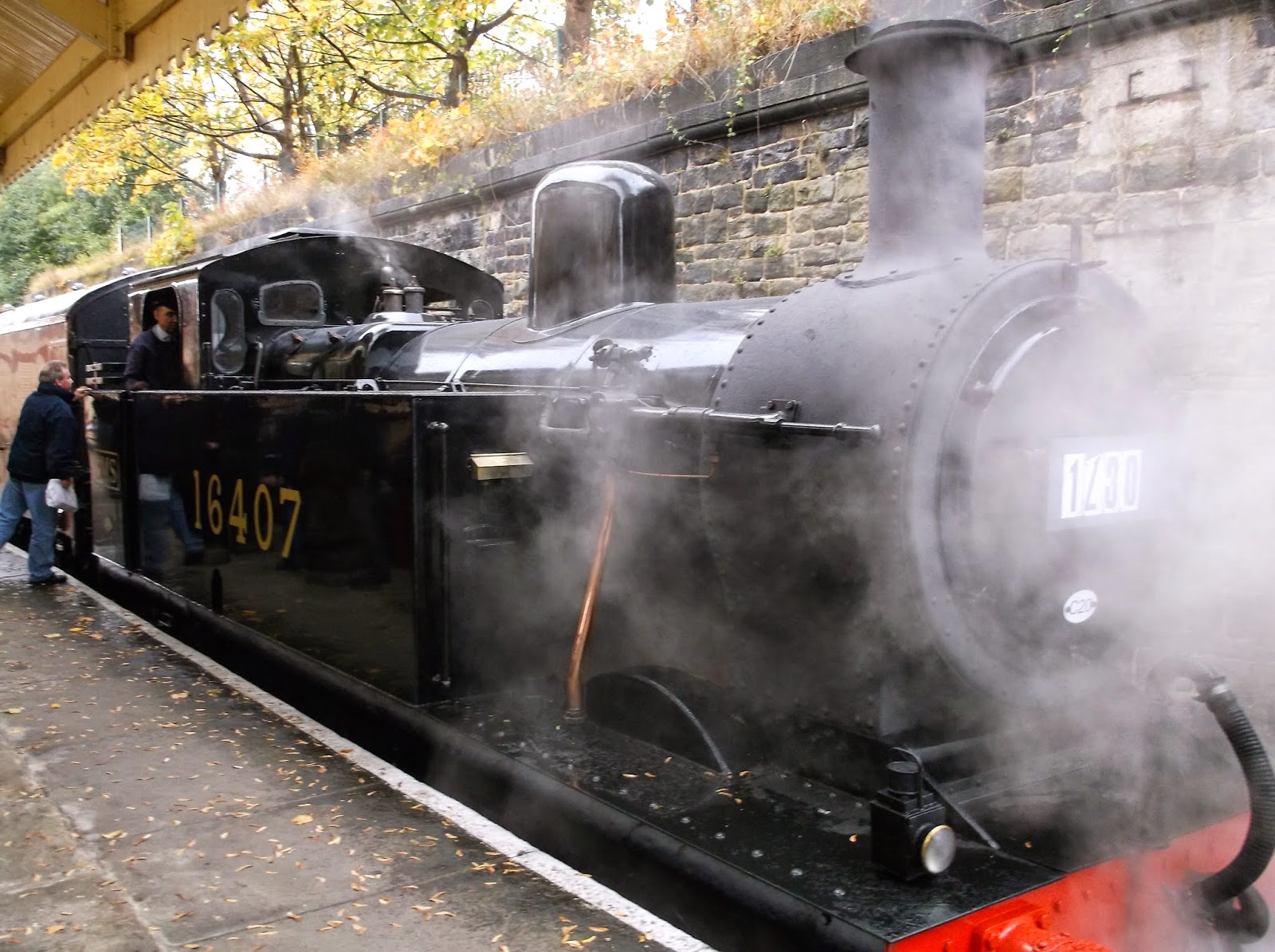 Steam Memories: LMS (Midland) Jinty 0-6-0 16407 at Bury