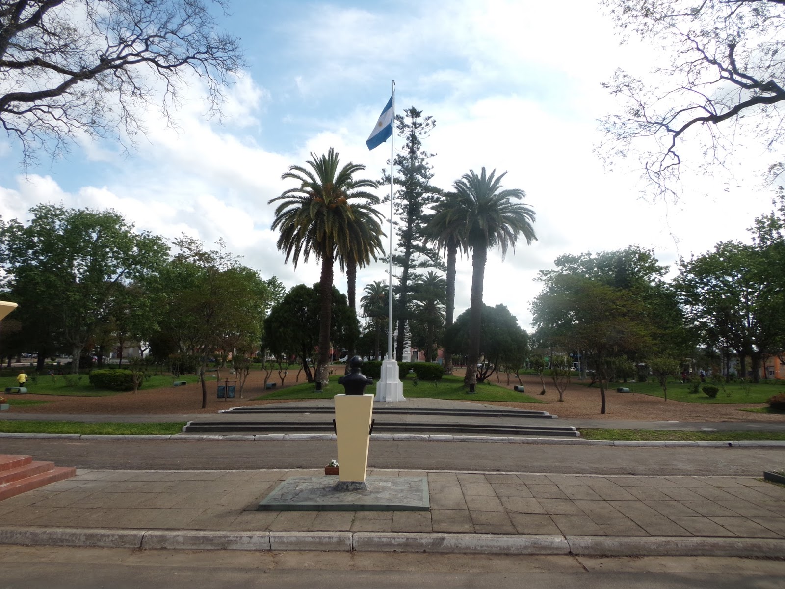 historias con pueblos: PLAZA HISTÓRICA EN COLONIA SAN JOSÉ ENTRE RÍOS