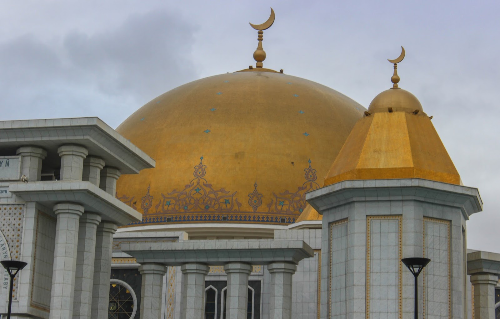 Cannundrums: Turkmenbashi Ruhy Mosque - Ashgabat