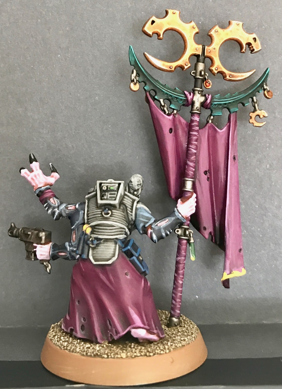 Wargaming with Barks: Genestealer Cult Icon Bearer