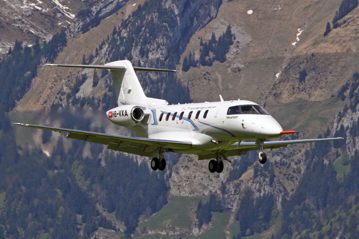 Planes and Trains - Planes 2015: HB-VXA / Pilatus PC-24 / Pilatus ...
