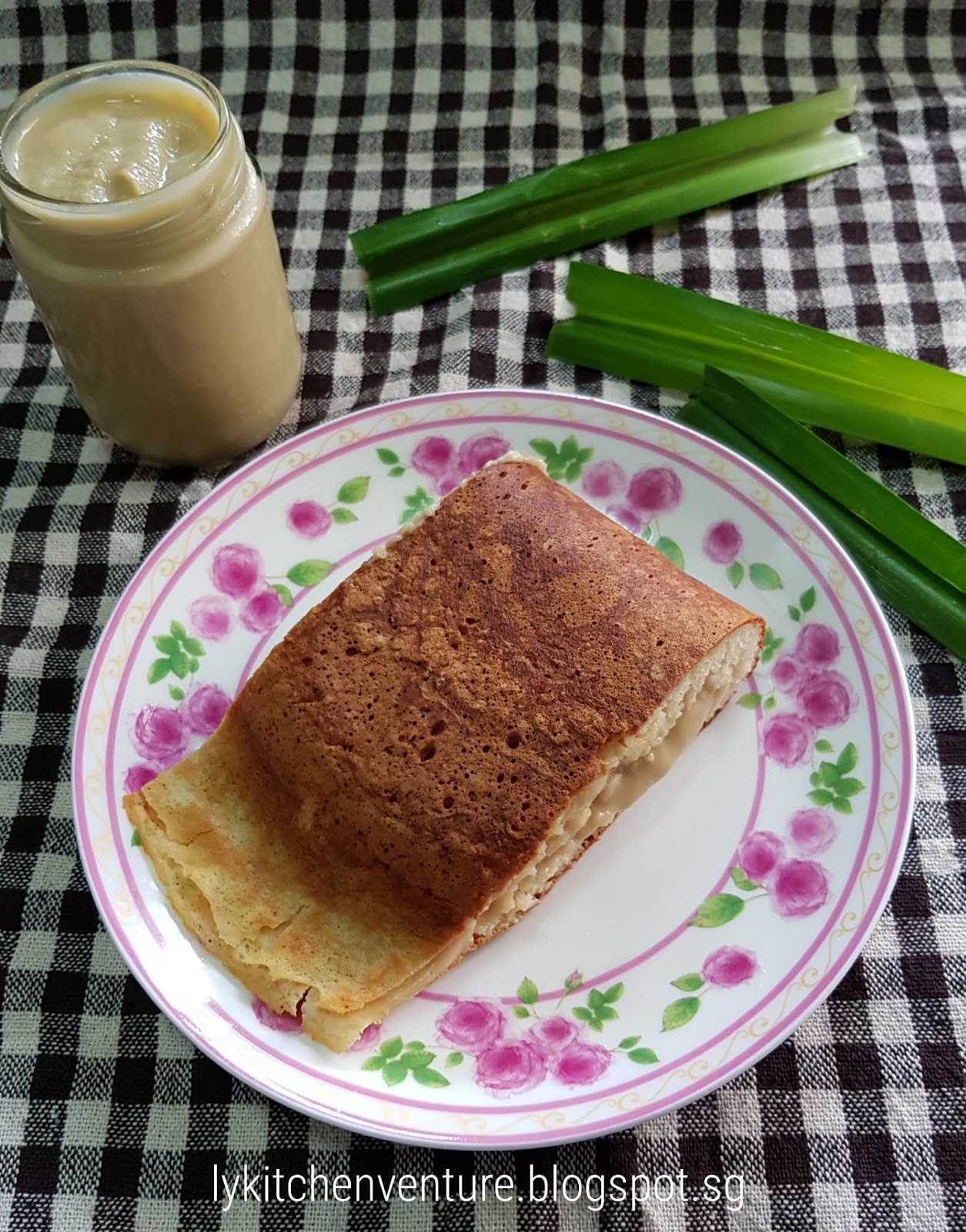 LY's Kitchen Ventures: Kaya Pancake