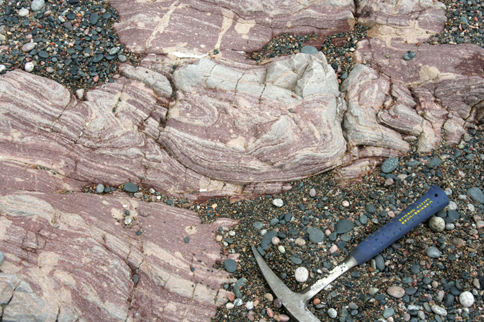 Tipe Lava Gunung Api Basalt, Andesit dan Riolit - Geograph88