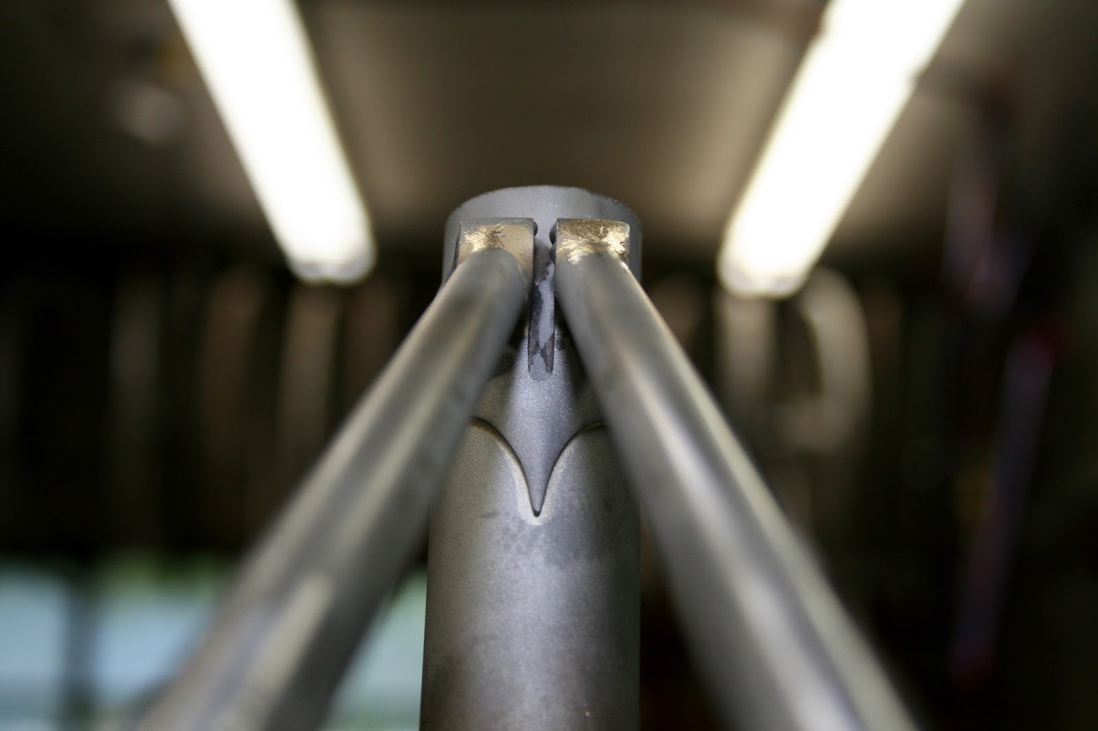 bike blog or die: Assembling the Frame's Rear Triangle