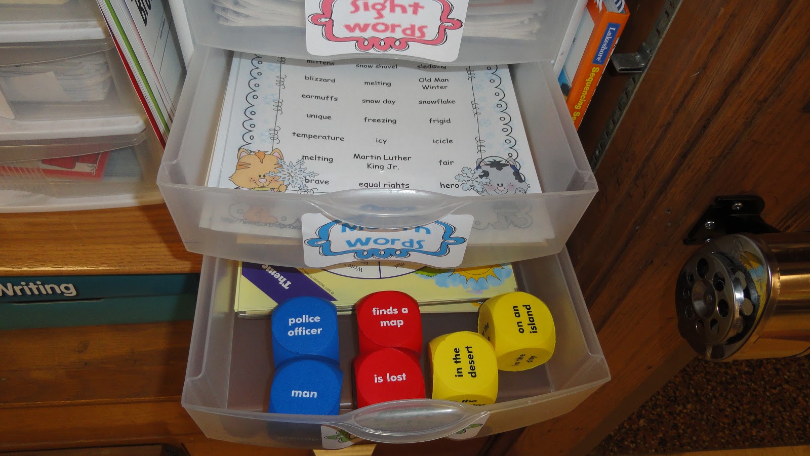 Welcome to the UNI-corner: Daily Five and Writing Center Pics... It's a ...