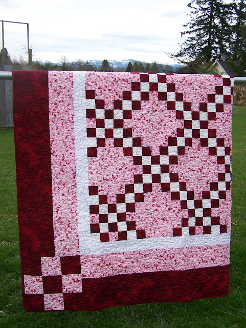 Busy Hands Quilts: Red White Double Irish Chain Oopsy - Or Not?!?