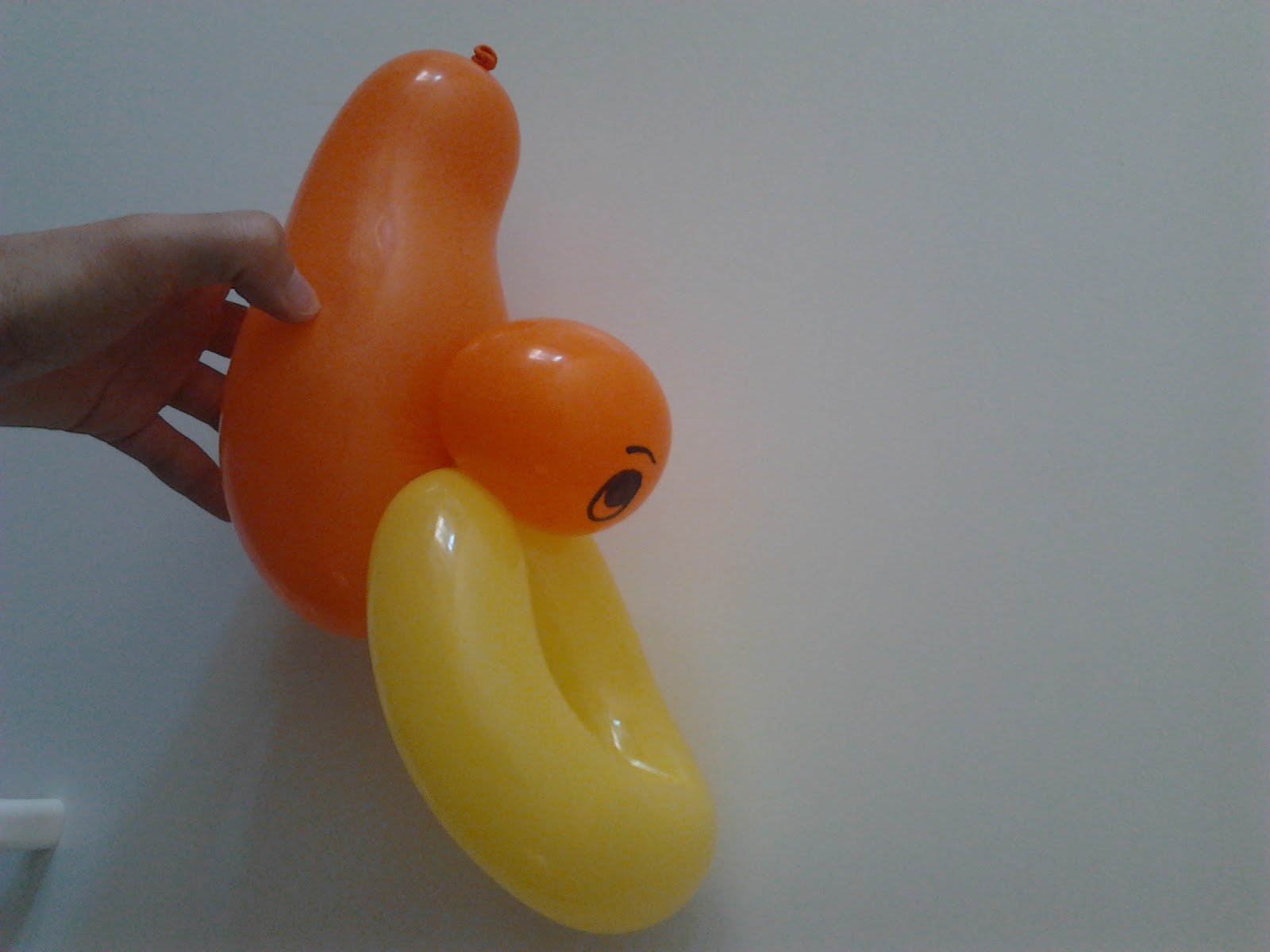 Balloons by Balloonaholic: Duck with 5" heart