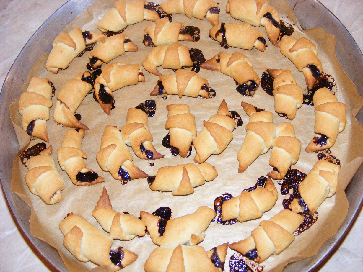 Cornulete cu untura si bors | Preparatedevis.ro