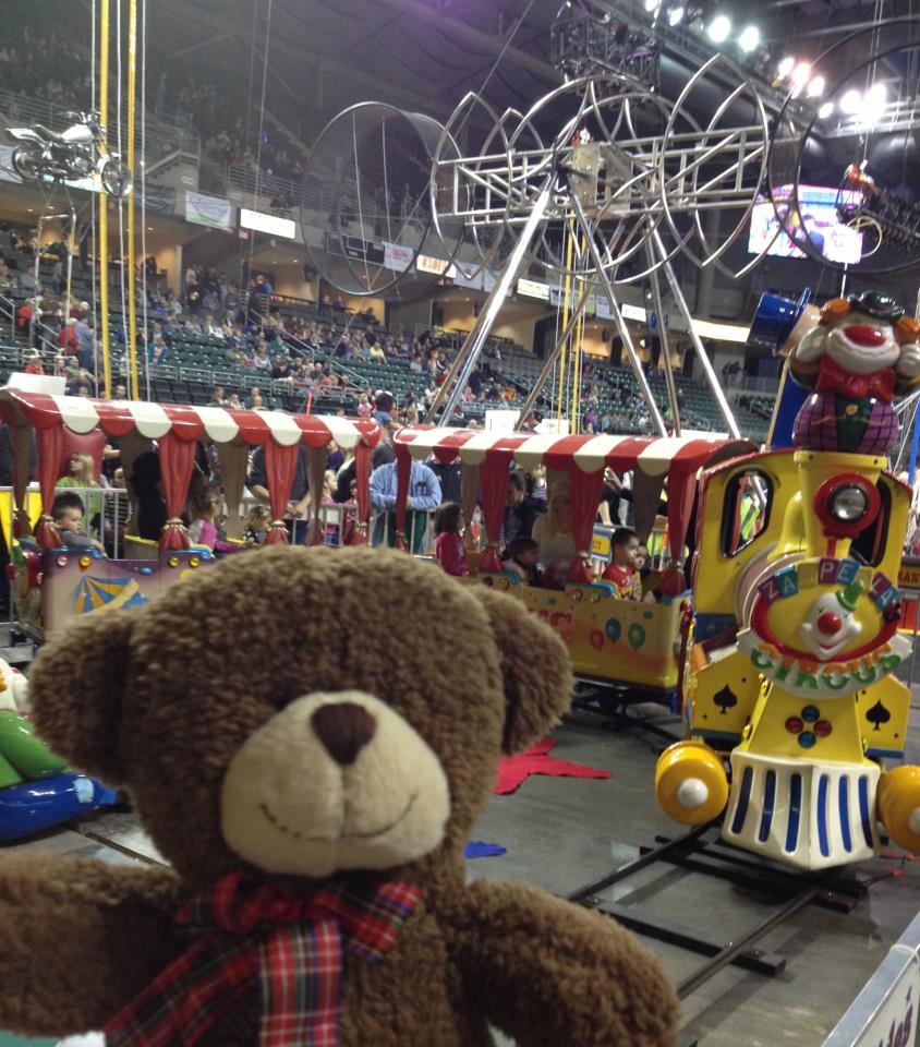 THE BALLOON MAN: MOOLAH SHRINE CIRCUS