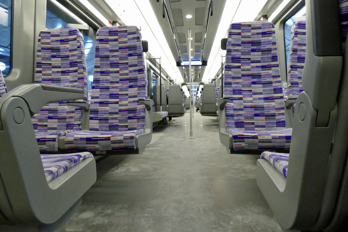 UK Trainlog: 345010 Class 345 TFL Rail