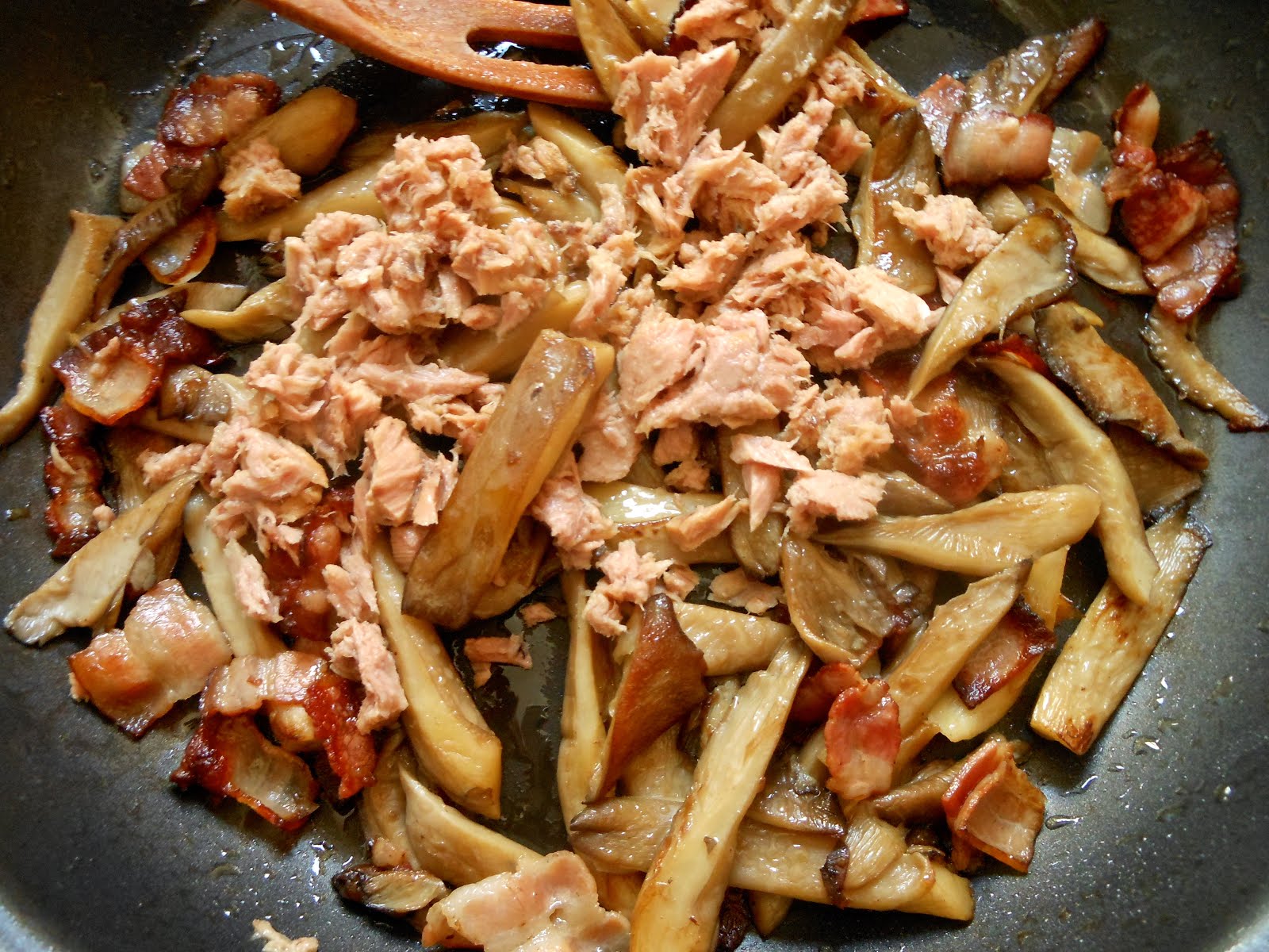 El delantal rojo: 156.- Fusillis a la boscaiola