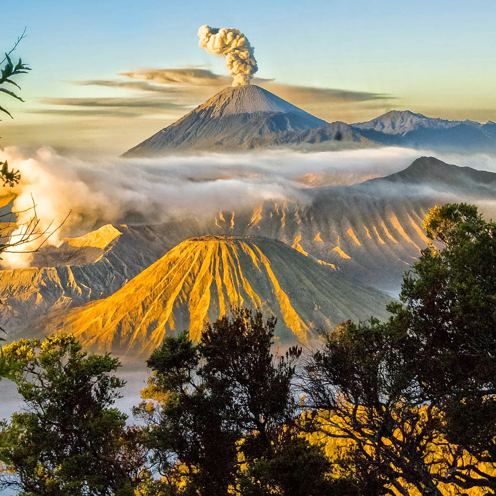 5-five-5: Mount Bromo (Indonesia)