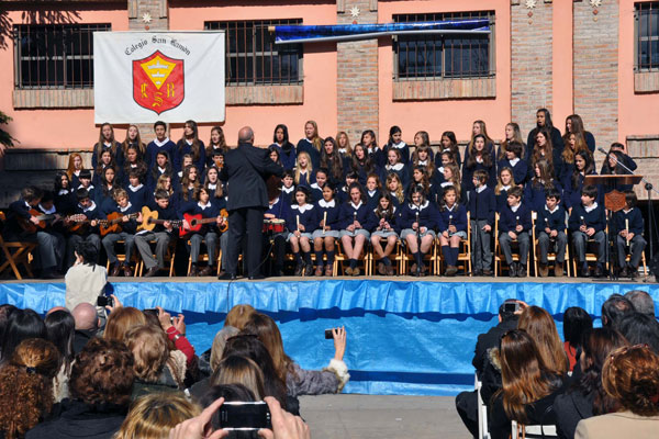 Blog de Quillén Producciones: El colegio San Ramón cumplió 30 años