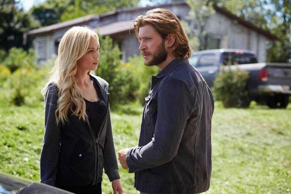 Laura Vandervoort: Bitten Season 2 New Promo Poster, Stills Episode 1 ...