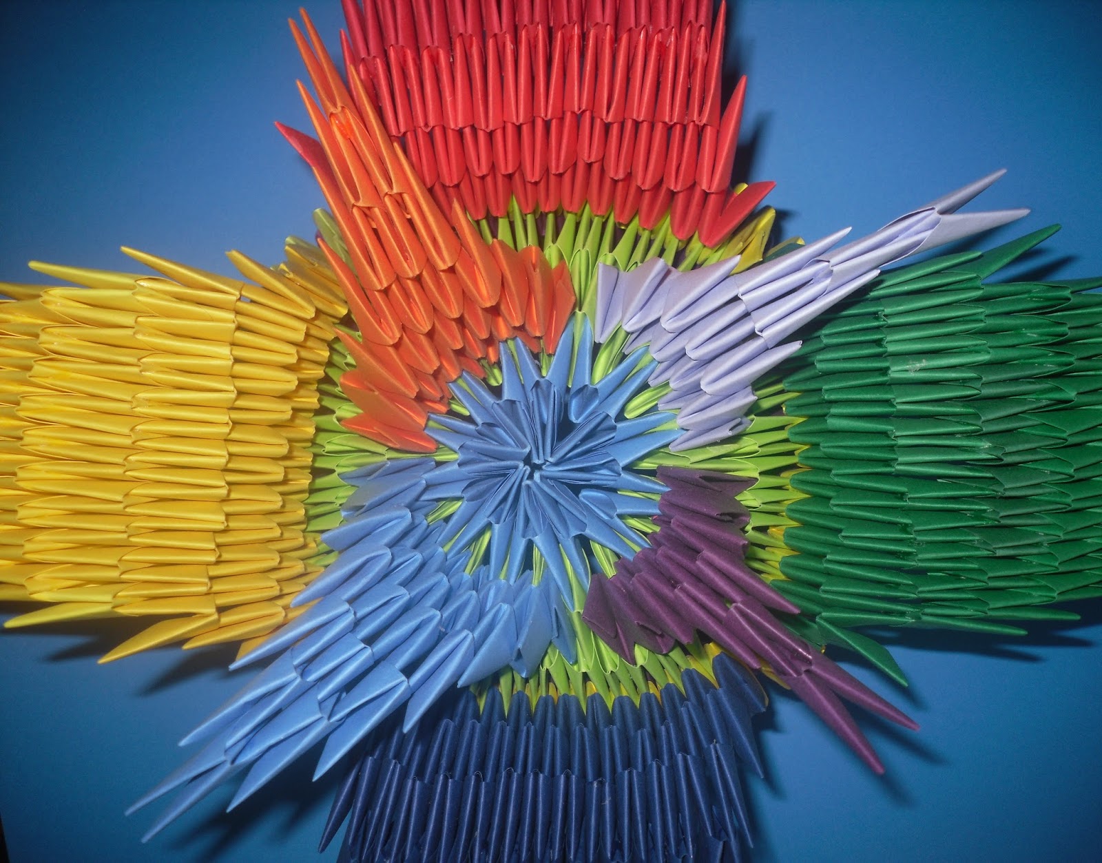 ARTE EN PAPEL - ORIGAMI : FIGURAS EN ORIGAMI