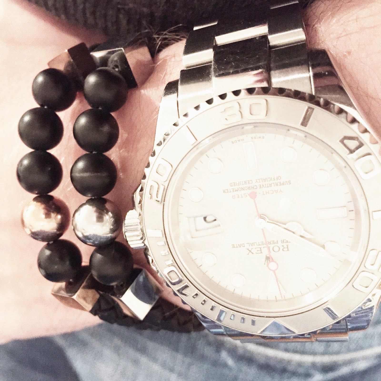 Vitaly Design - The cool way of wrist game - The Dapper Report
