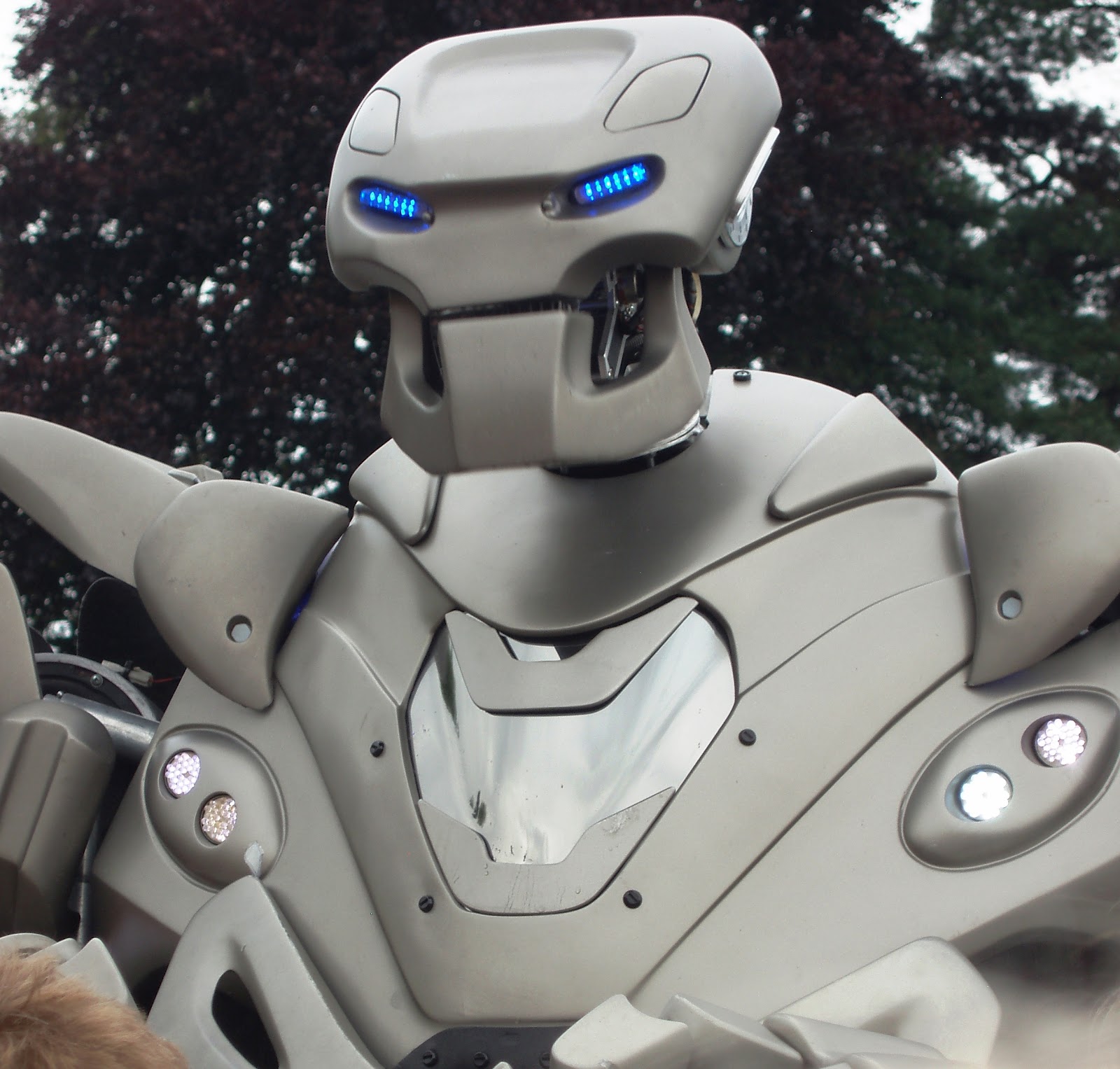 Handmade by Edwina: Have you seen Titan the Robot?