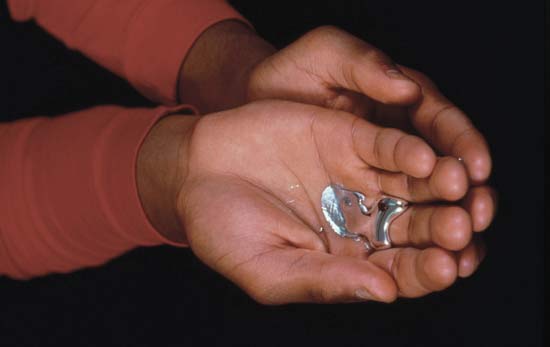 Monster Bego: Gallium, Logam yang Dapat Meleleh Ditangan