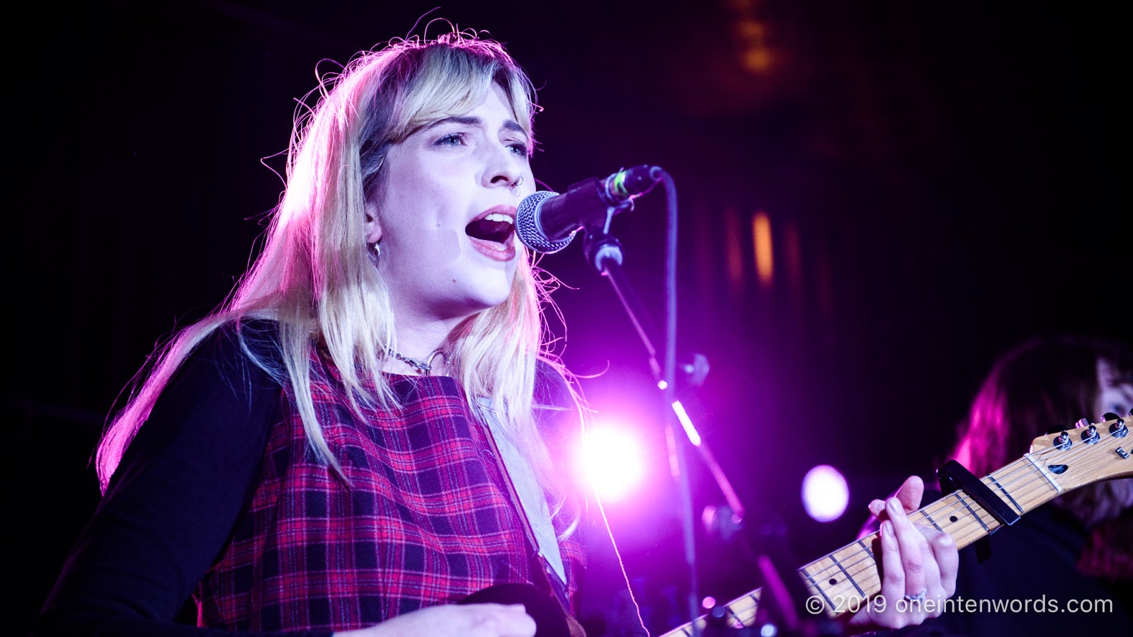 one in ten words: Ellis at Longboat Hall at The Great Hall - Concert Photos