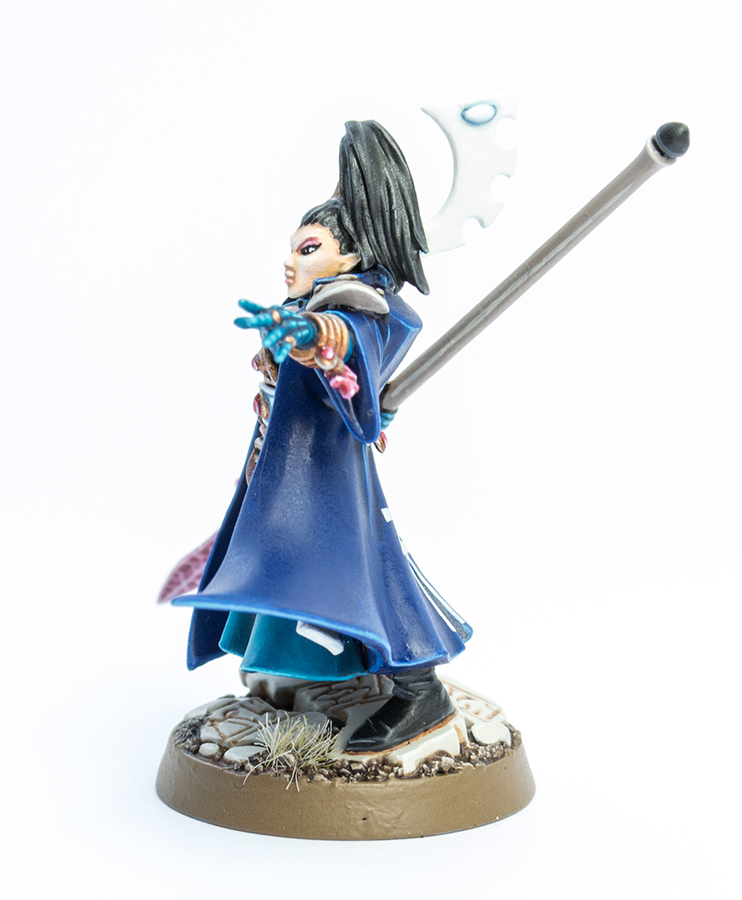 Showcase: Female Eldar Farseer of Iybraesil - Tale of Painters