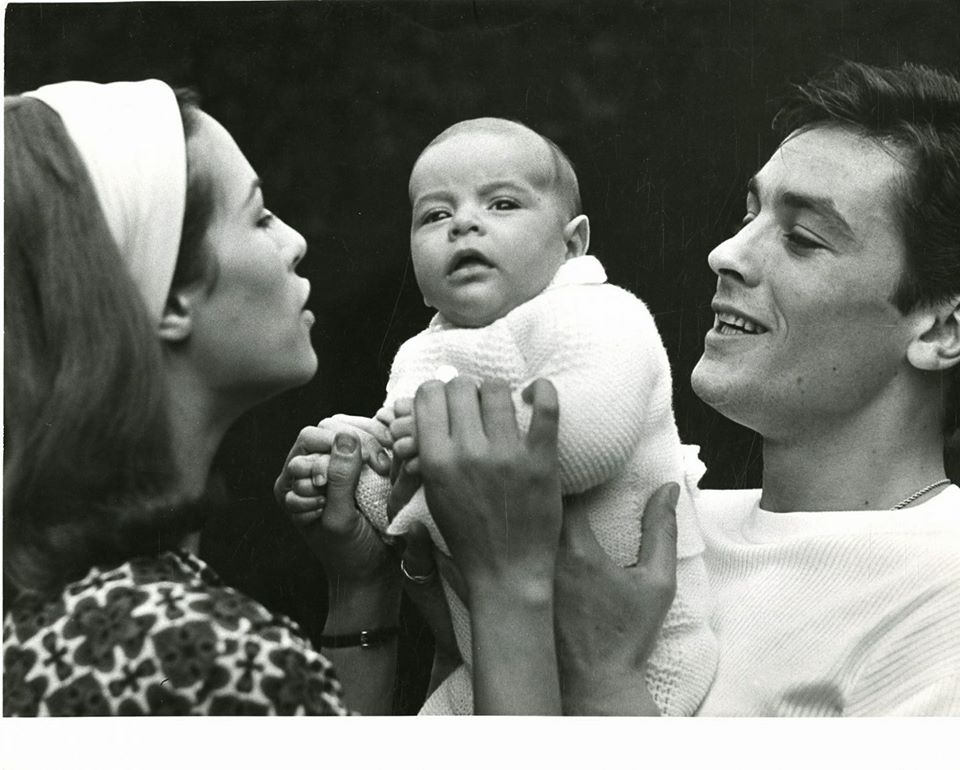 ALAIN DELON: PATERNIDAD ANTHONY DELON