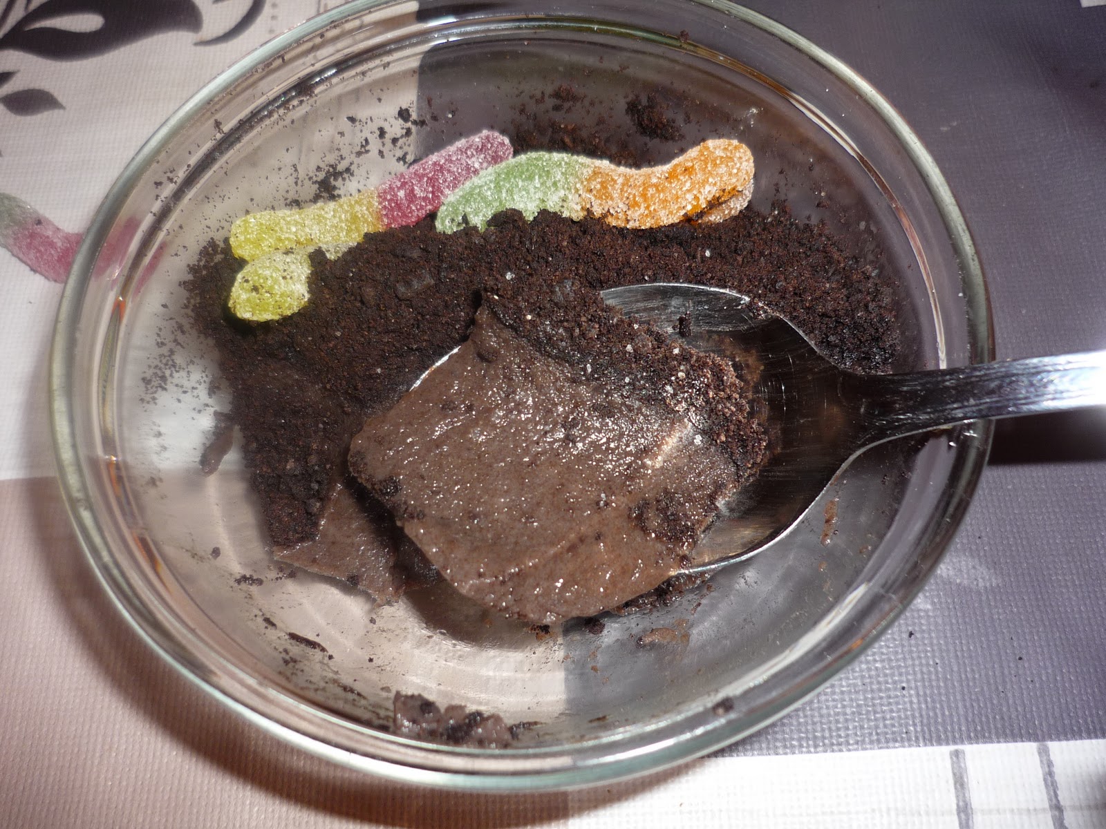 La Magia de Sonia: Macetas de Fango y Arena Con Gusanos.