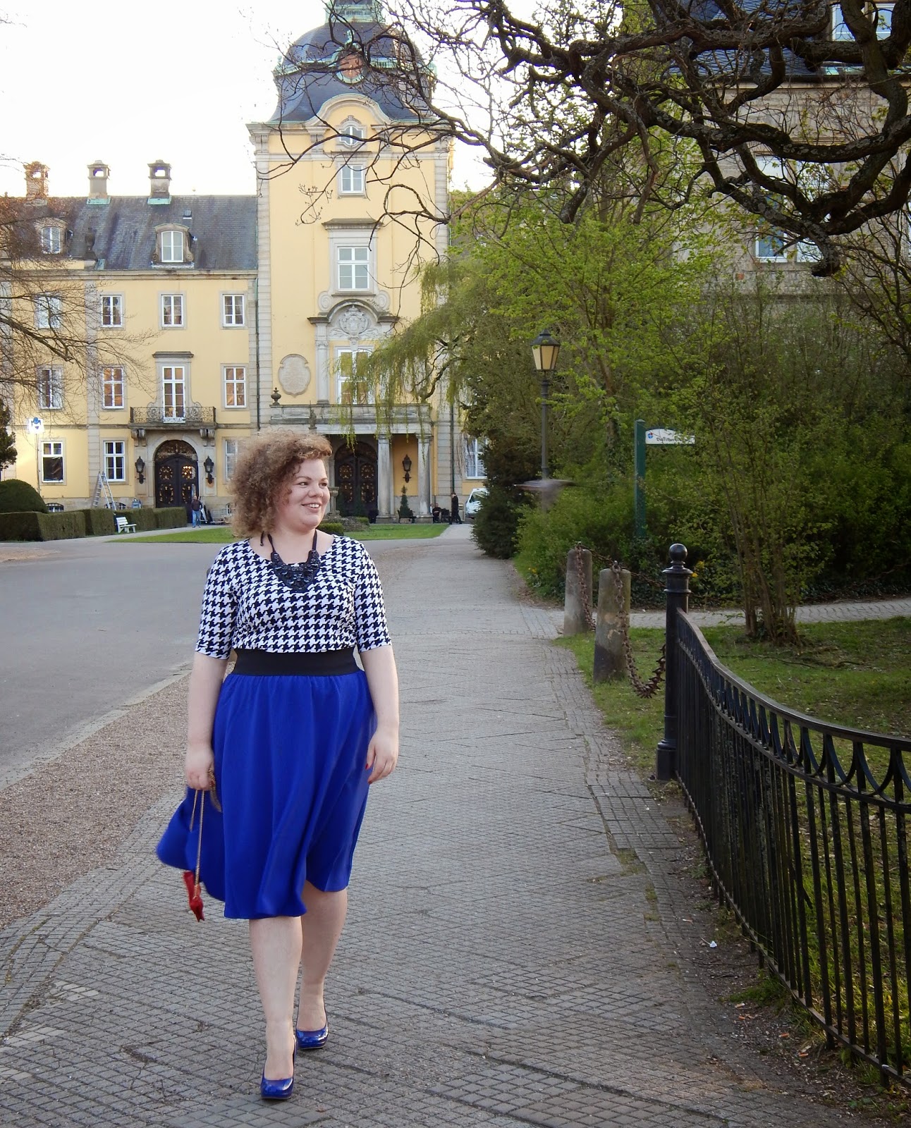 Letters from my wardrobe: German Curves - Sightseeing: Outfit Und Blick ...