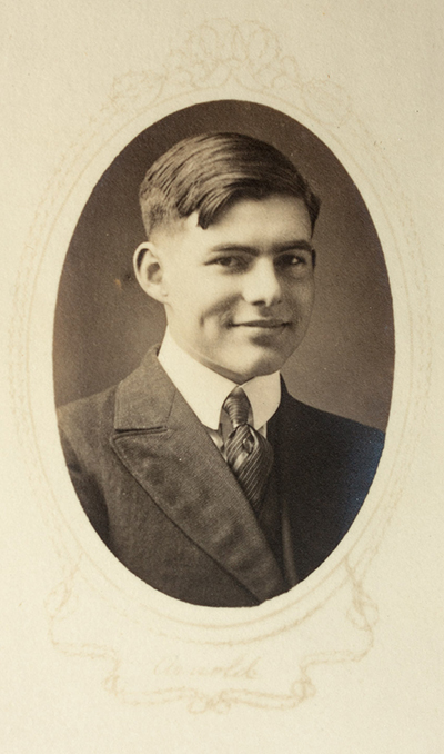 BOOKTRYST: Never Seen Hemingway Photos As Teen Come To Auction