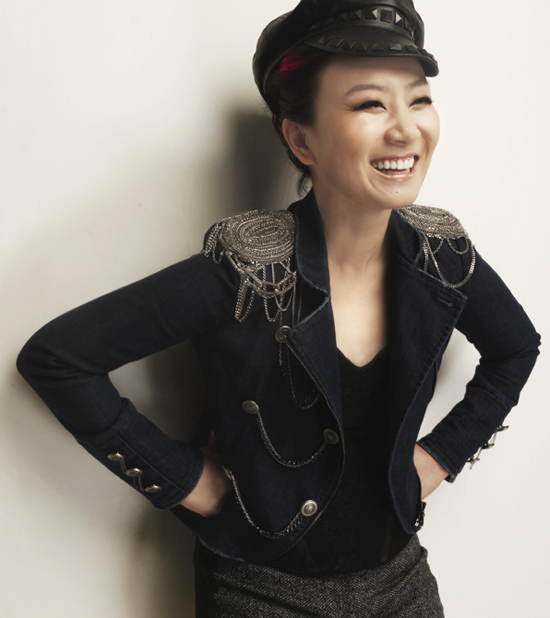 Literary Rambles: MARIE LU INTERVIEW AND LEGEND GIVEAWAY