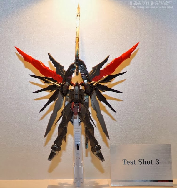 Metal Build 1/100 Destiny Gundam on Display at Tamashii Nations 2013