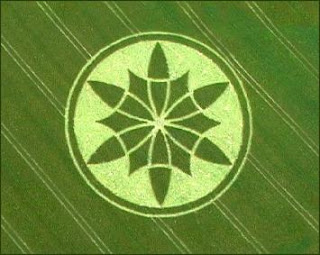 LES SECRETS DE PANDORA: AGROGLYPHES aussi connus comme CROP CIRCLES