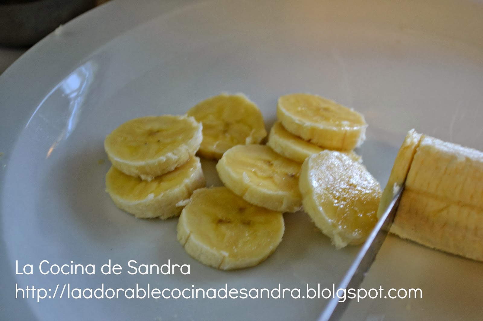 La Cocina de Sandra: Pancakes de Guineo y Nueces