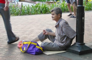 FutureEnvisionists™: Picture Proofs of Poverty in Singapore