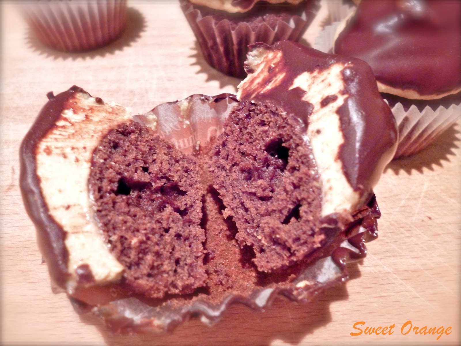 Sweet Orange: CUPCAKES CHOCO CUPS