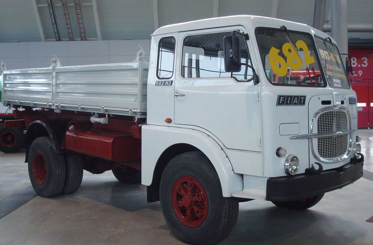 DIECIOCHO RUEDAS: FIAT 682… EL CAMIÓN ITALIANO... MÁS EXITOSO…