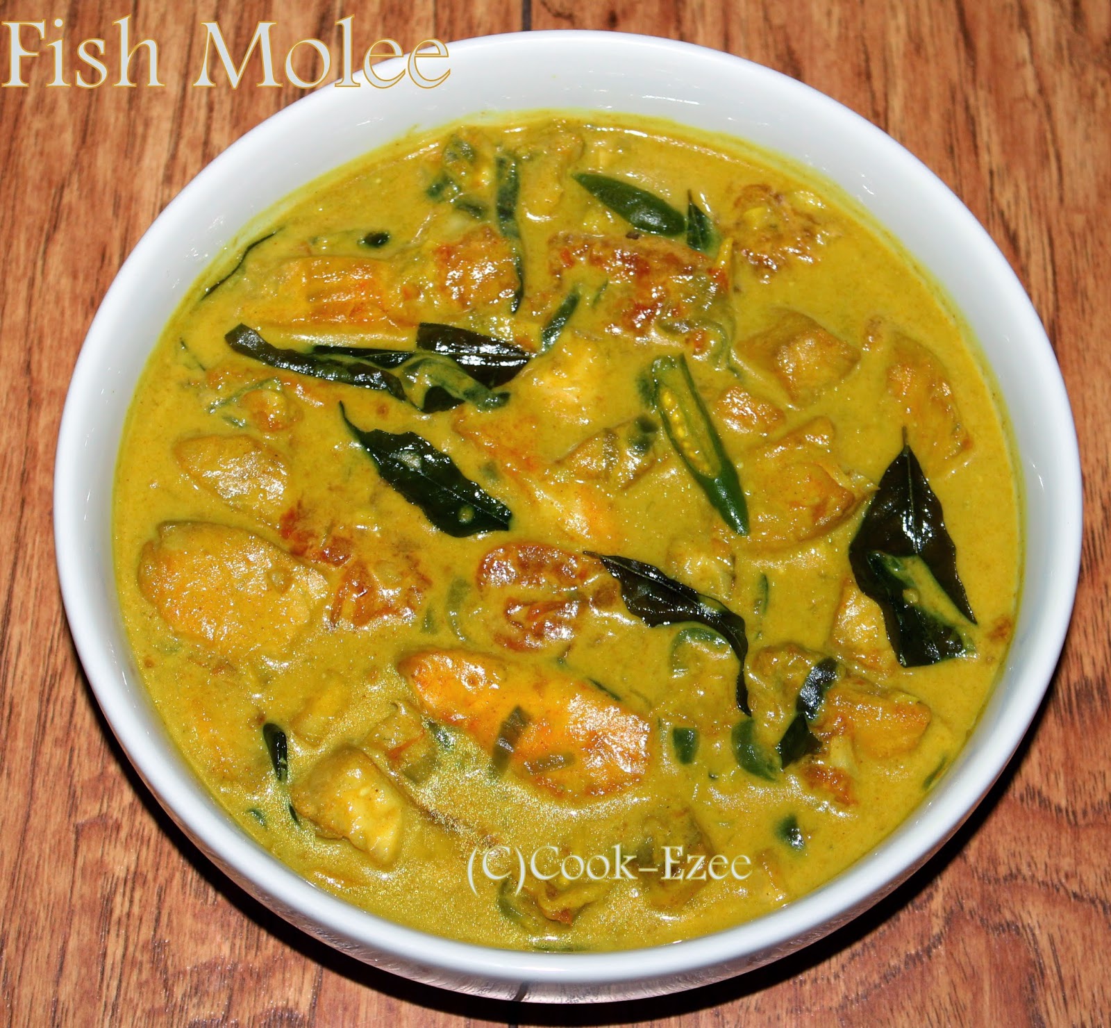 COOK-EZEE: Kerala Fish Molee / Kerala Meen Molee (Meen Moilee)