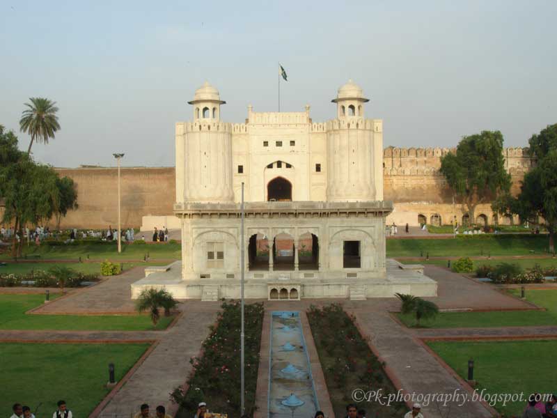 The Lahore Fort-Shahi Qila | Nature, Cultural, and Travel Photography Blog