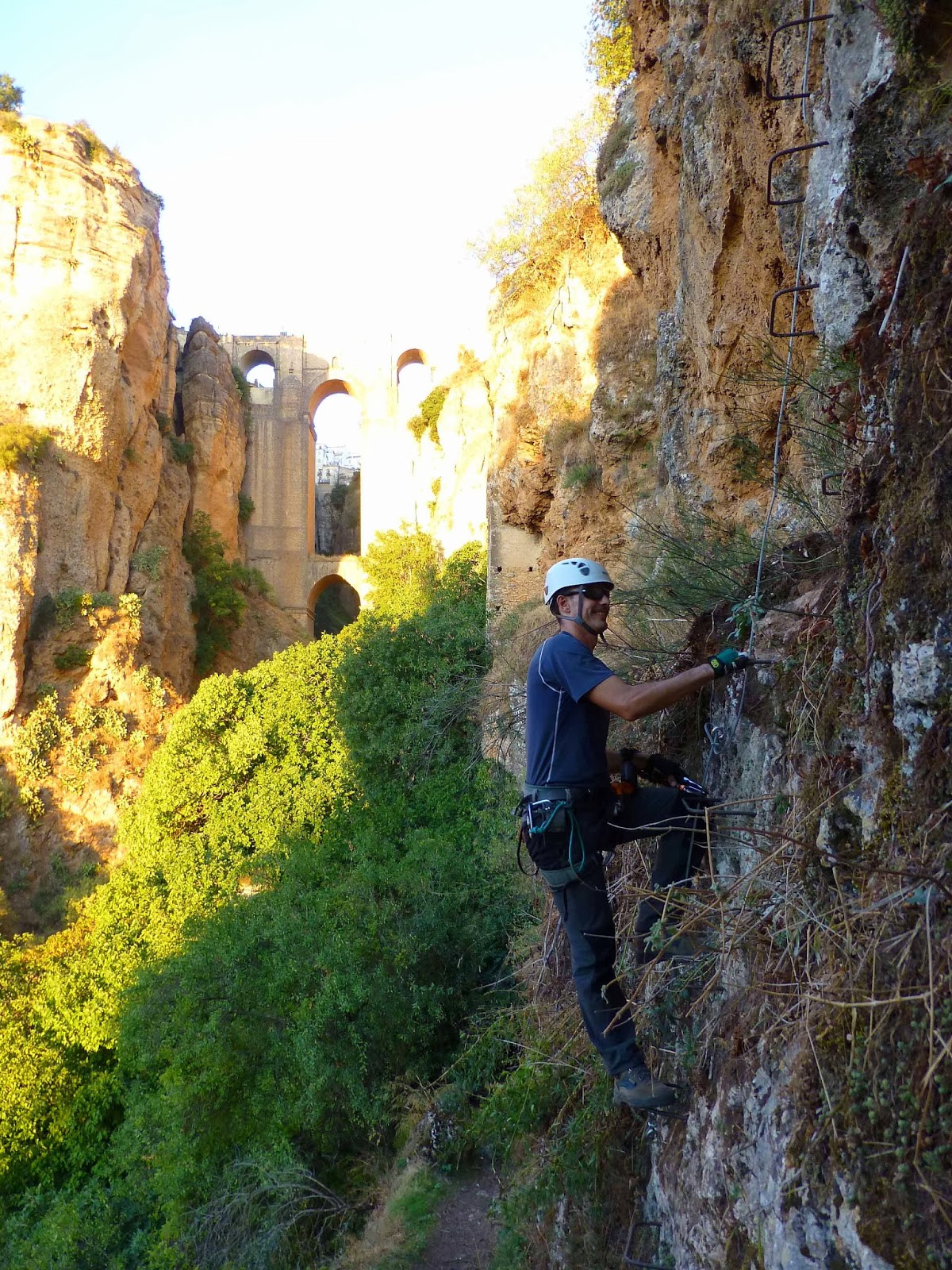 Grupo de Montaña - Patapumparriba: Vía Ferrata del Tajo de Ronda II ...