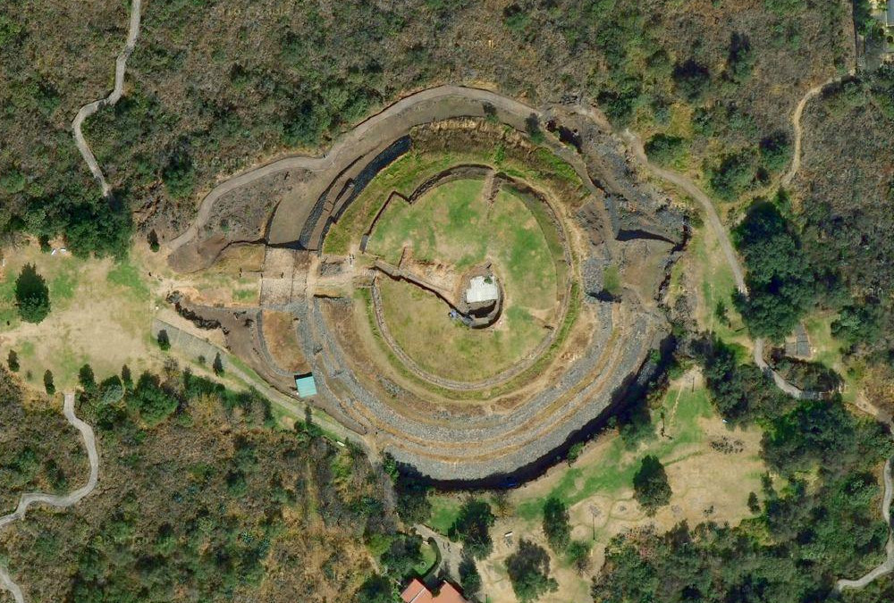 Hidden and little known places: Circular step-pyramid of Cuicuilco ...