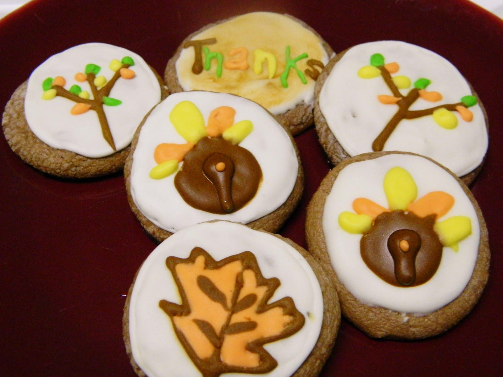 Baking Memoirs: Royal Icing Recipe and Thanksgiving Cookies