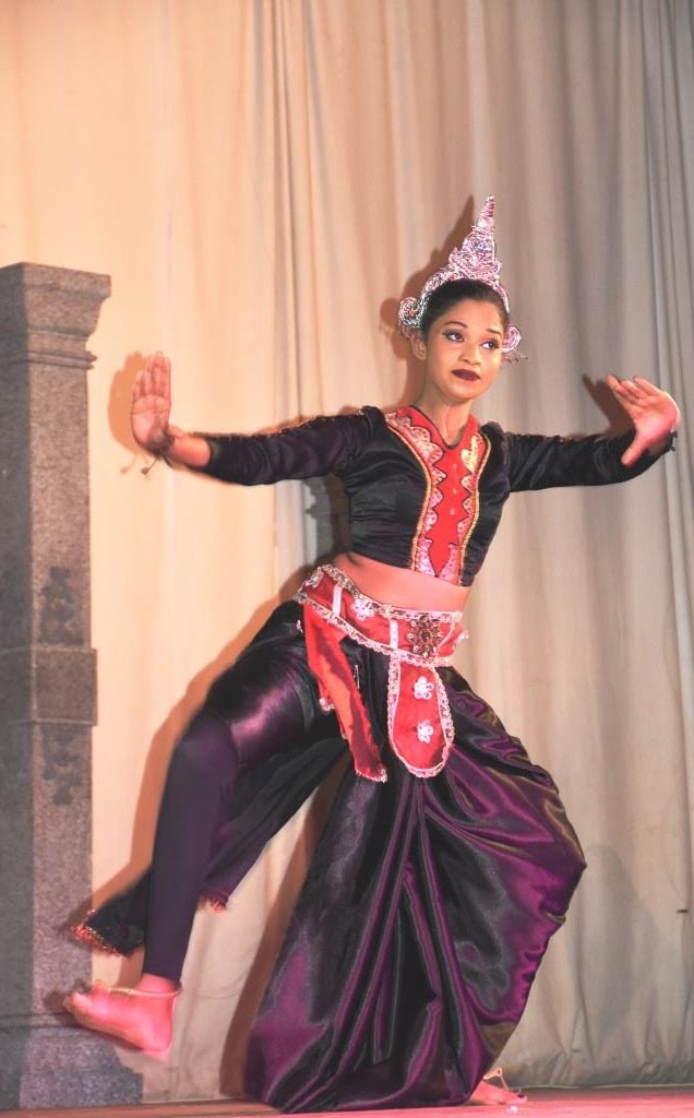 Kumbuk Pokuna Lodge: Udarata Natum