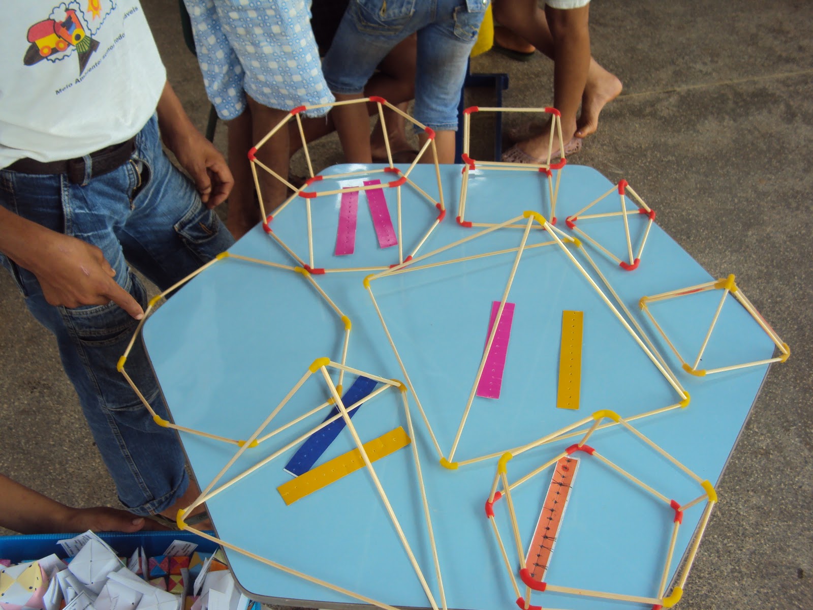 E.E.E.F. ROCHA POMBO: PROJETO GEOMETRIA CAA